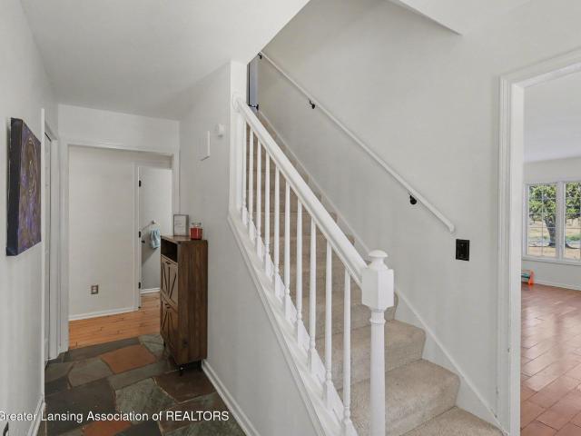 10033 Woodland Acres Drive