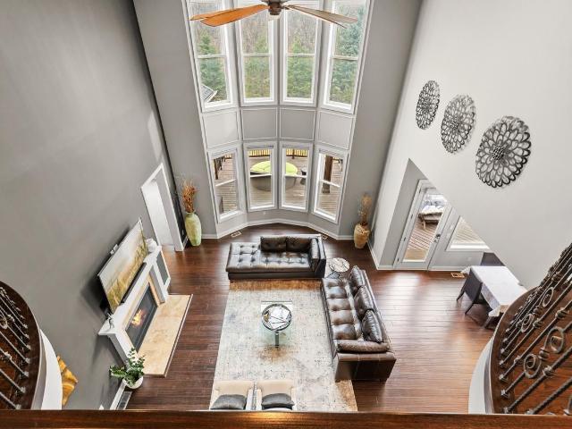 10033 Frederick Place, Eden Prairie, US, MN