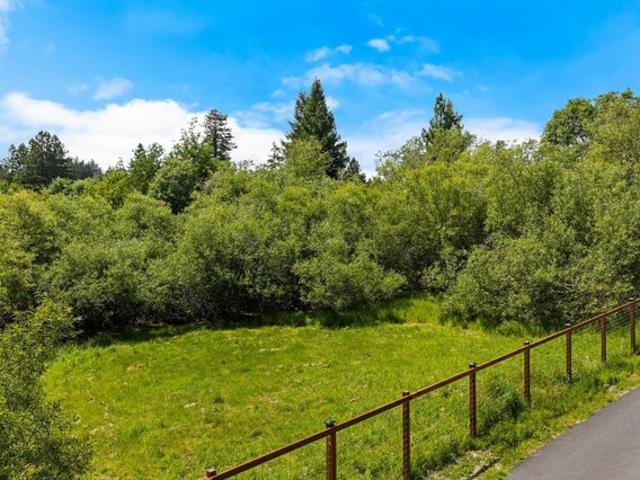 10033 Mill Station Rd, Sebastopol, CA 95472