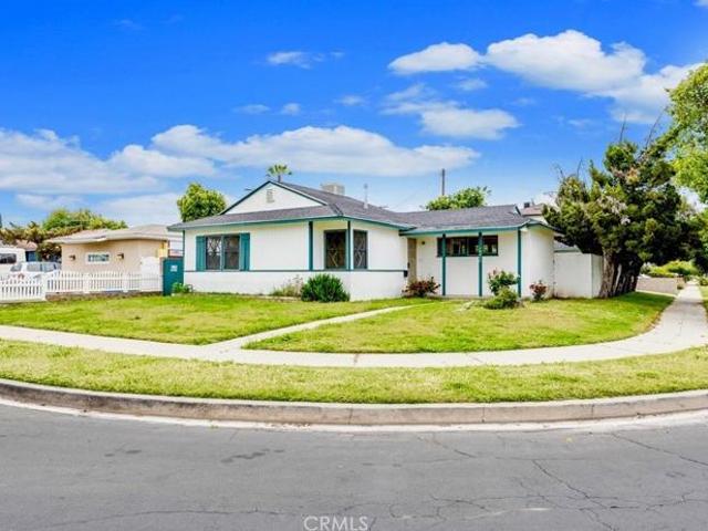 10030 Densmore Ave, North Hills, CA 91343