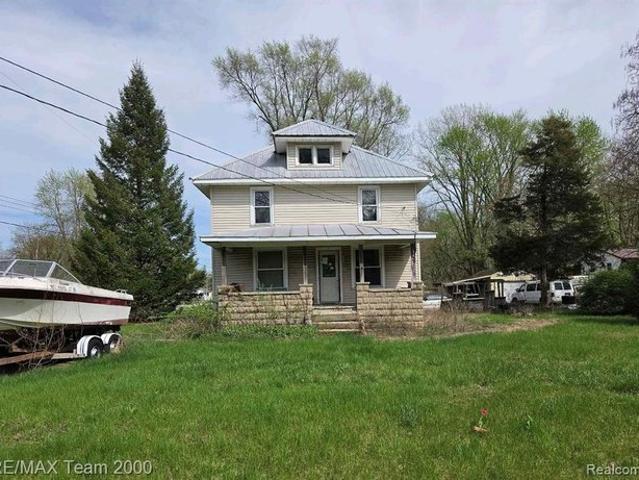 10030 Lewis Ave, Bedford, MI 48182