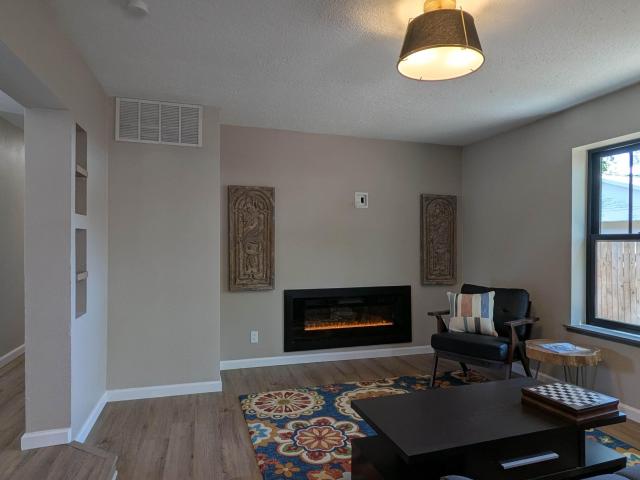 10031 Guadalupe Trail NW A
