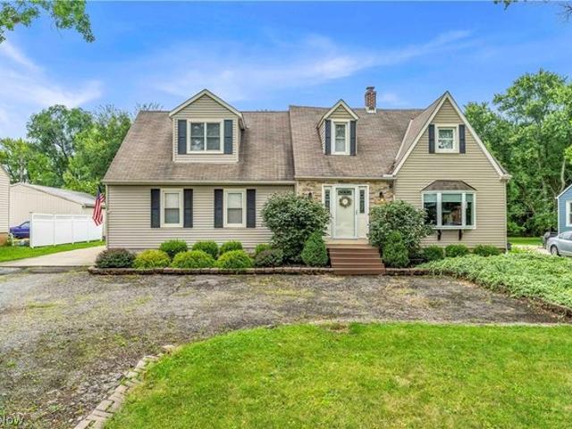 10037 W Sprague Rd, North Royalton, OH 44133