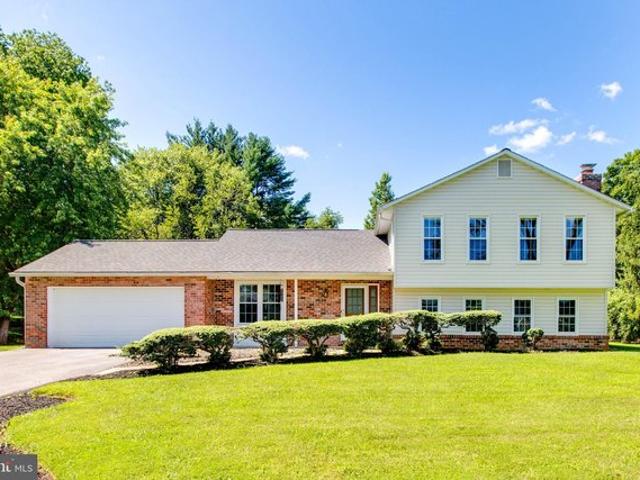 10037 Century Dr, Ellicott City, MD 21042