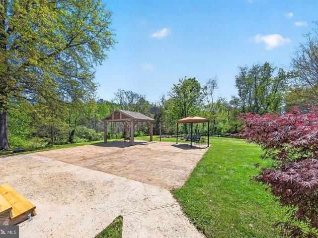 10037 cobbler view dr