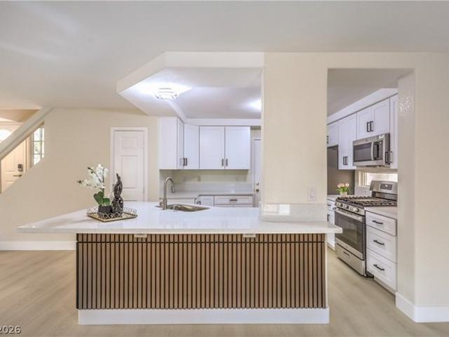 10034 Basalt Hollow Ave, Las Vegas, NV 89148