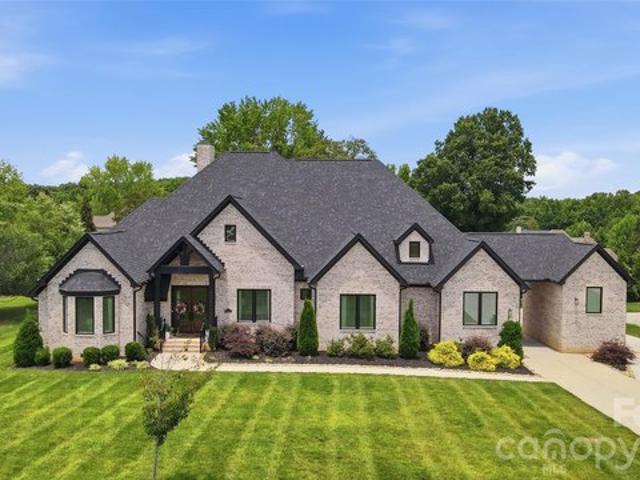 10035 Whispering Falls Ave, Charlotte, NC 28227