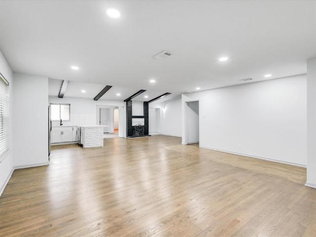10039 Shadyview Drive