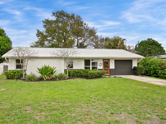 1003 NW 16th Pl, Stuart, FL 34994 | MLS #B26004 | Compass