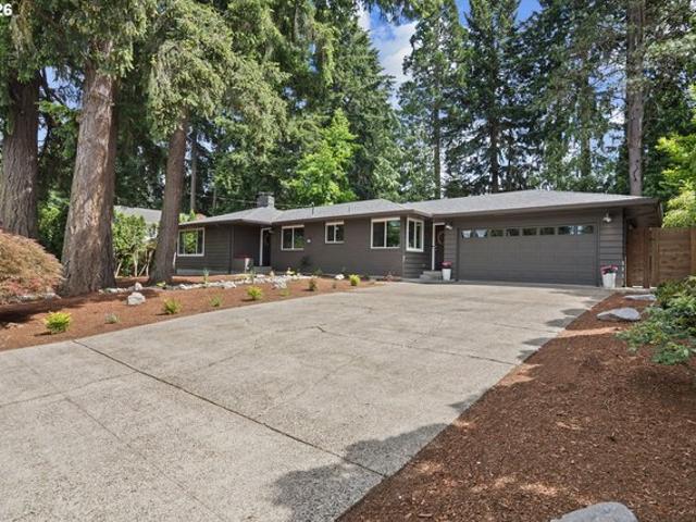 1003 NW 62nd St, Vancouver, WA 98663