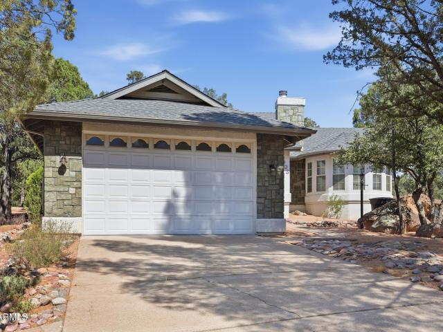 1003 N Geneva Circle