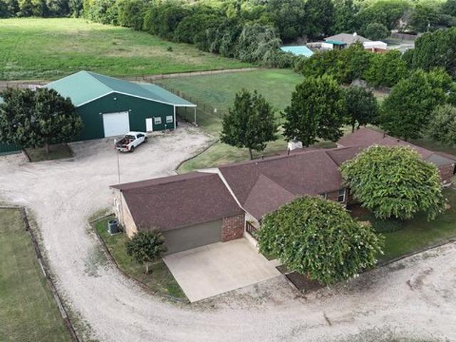 1003 Ovilla Rd, Red Oak, TX 75125