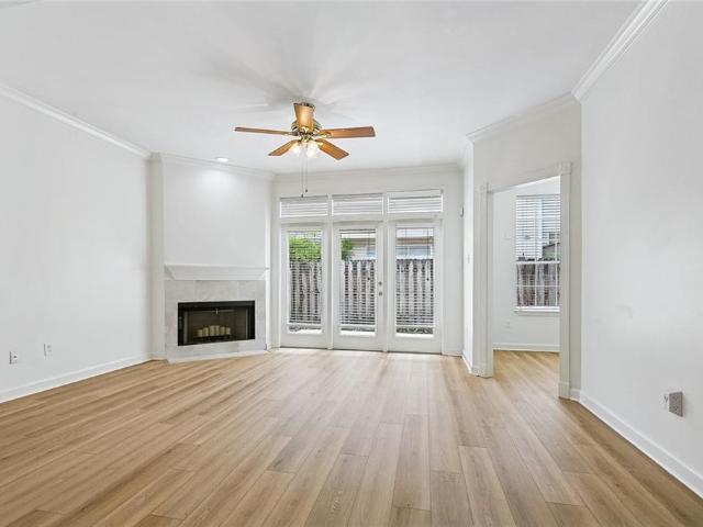 1003 Old Metairie Place