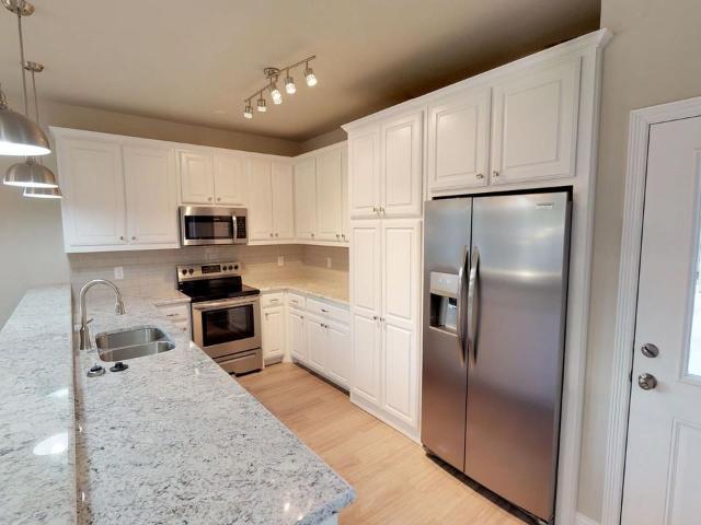 1003 Ave. A Fannin Duplex 1 Bedroom Apartment for Rent at 1003 Avenue A, Denton, TX 76201