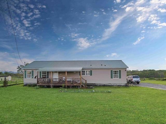 1003 Brandonville Pike, Terra Alta, WV 26764