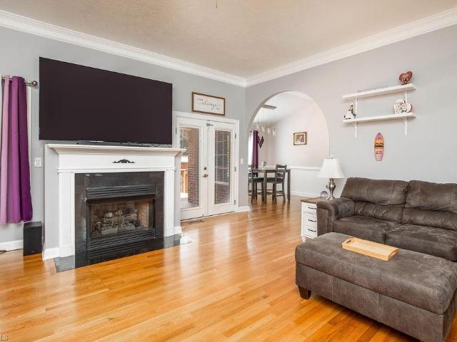 1003 Bradford Lane