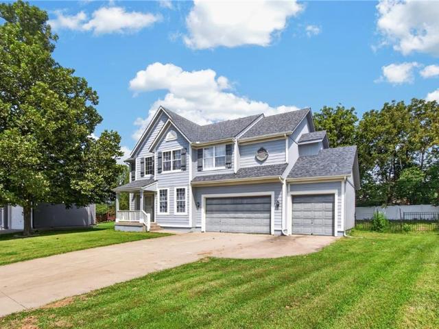 1003 Colonial Drive