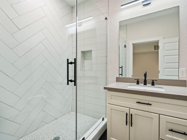 1003 E 33rd Street, Houston, US, TX