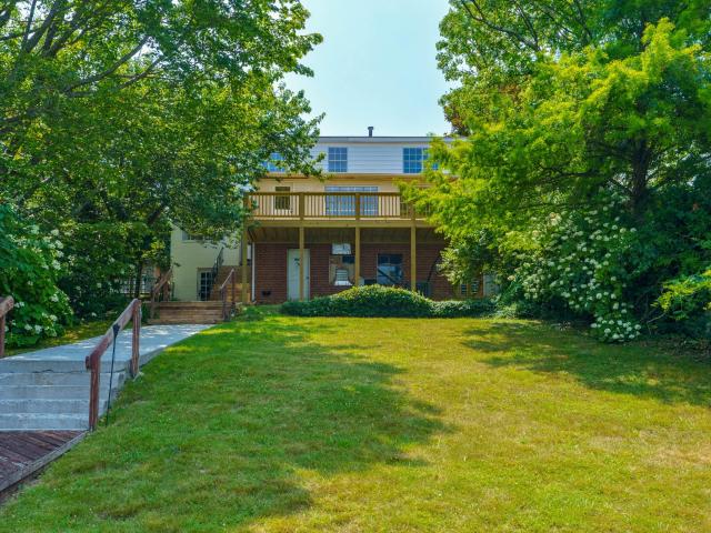 1003 E Brow Road
