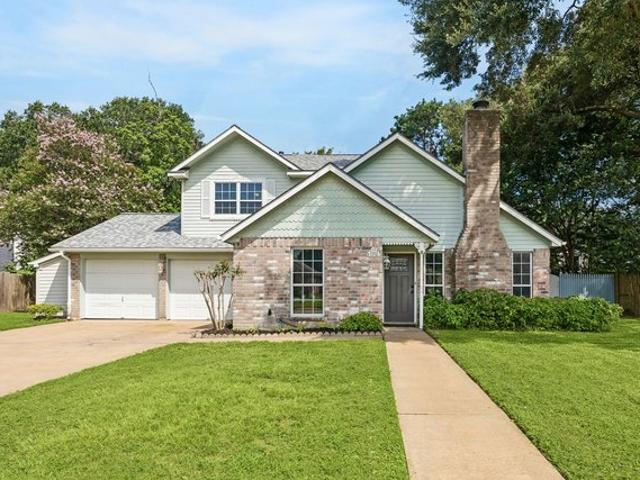 1003 Eagle Lake Rd, Sealy, TX 77474