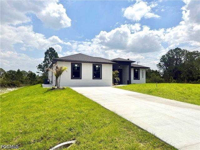 1003 Elgin St, Lehigh Acres, FL 33974