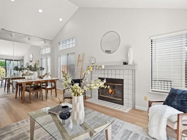 1003 Foster St, Alameda, CA 94502