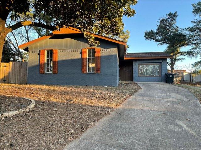 1003 Four Seasons Dr, Durant, OK 74701