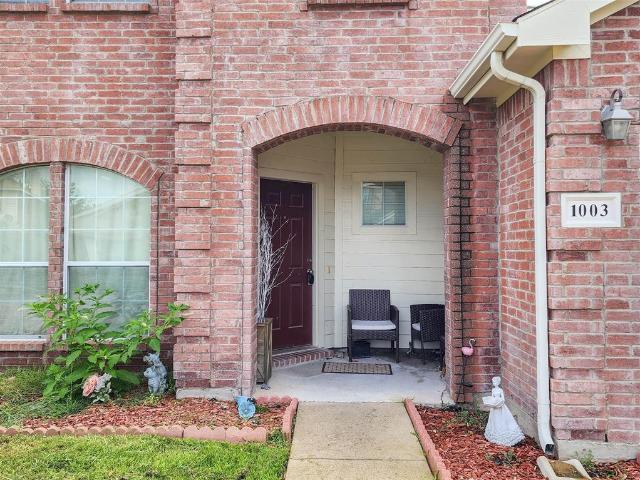 1003 Fredonia Drive