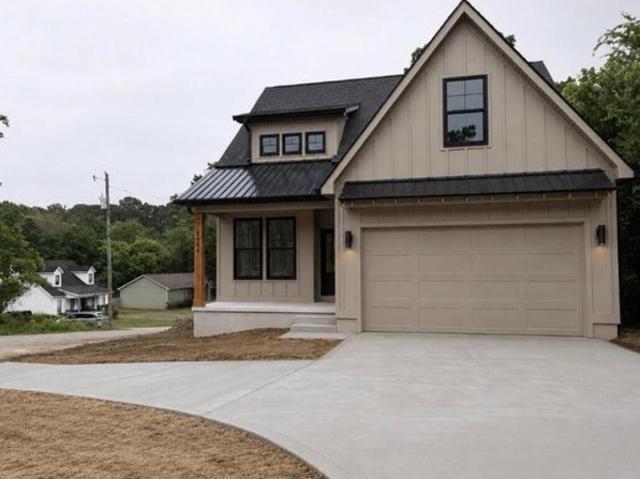 1003 Heaton Dr, Chattanooga, TN 37421