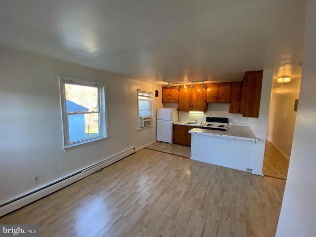 1003 Kenmore Avenue # 6