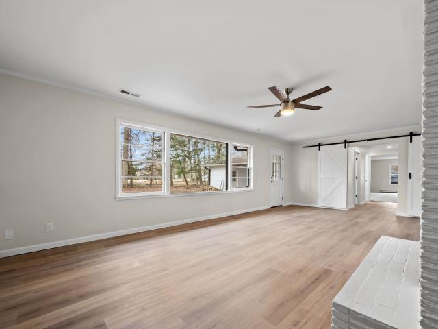 1003 Pickett Dr