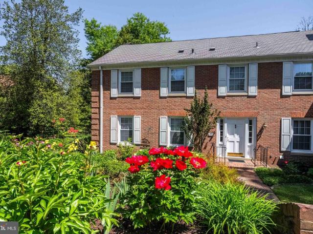 1003 Priory Place