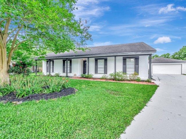 1003 Richvale Ln, Houston, TX 77062