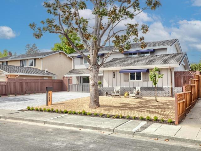 1003 Rosa Avenue