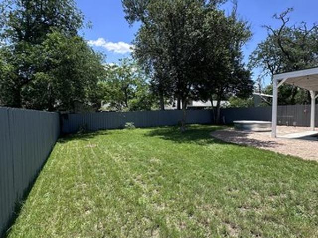 1003 Stoneoak Ln, Austin, TX 78745