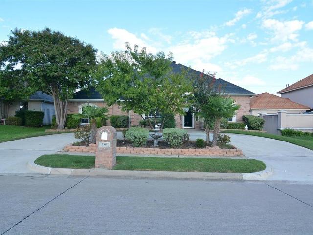 1003 Sunningdale
