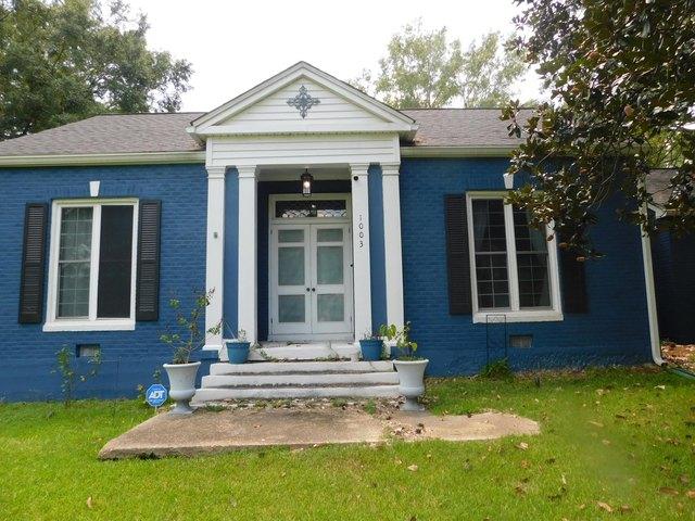 1003 S Fir Ave, Collins, MS 39428