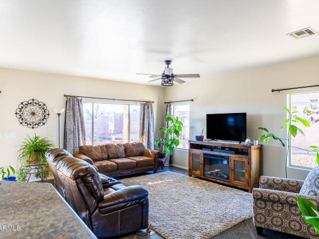 1003 s throne room street