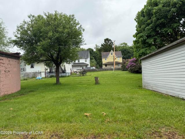 1003 Schwabe Street