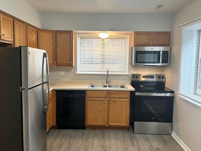 1003 TAFT Avenue # 1A
