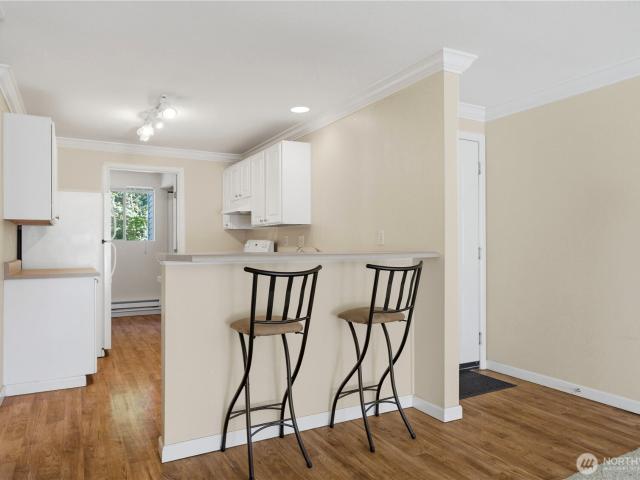 1003 th Avenue NE # 308