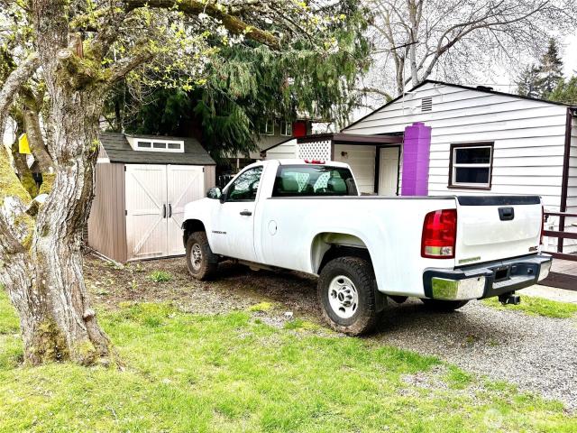 1003 th Avenue SW