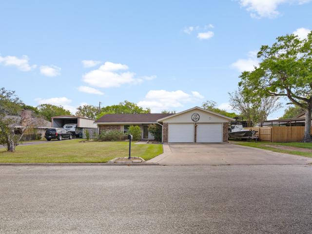 1003 Virginia St, Edna, TX 77957 | Compass