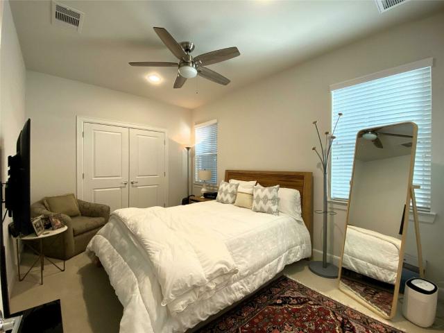 1003 W 17th Street, Houston, US, TX