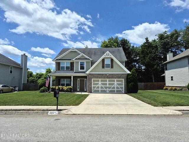 1003 W Glenview Dr, Lenoir City, TN 37771
