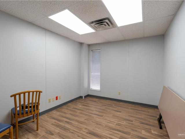 1003 W Frontage Road