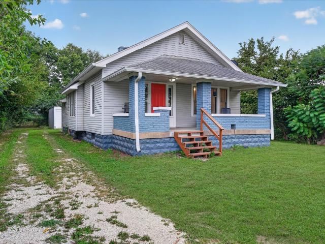 1003 W Troy Avenue