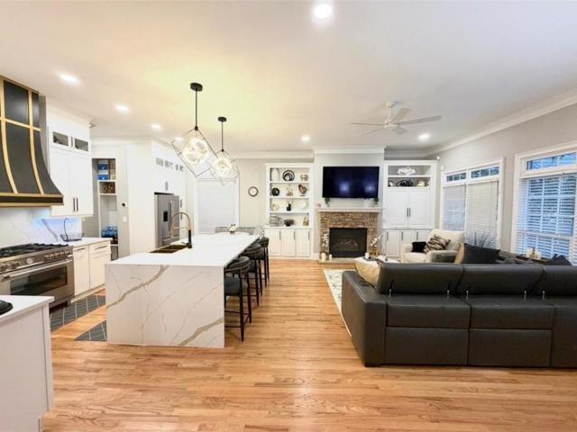 1003 Wescott Lane
