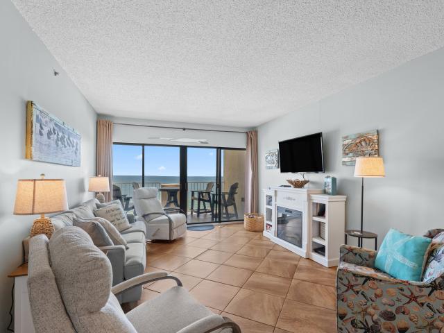 1003 West Beach 802