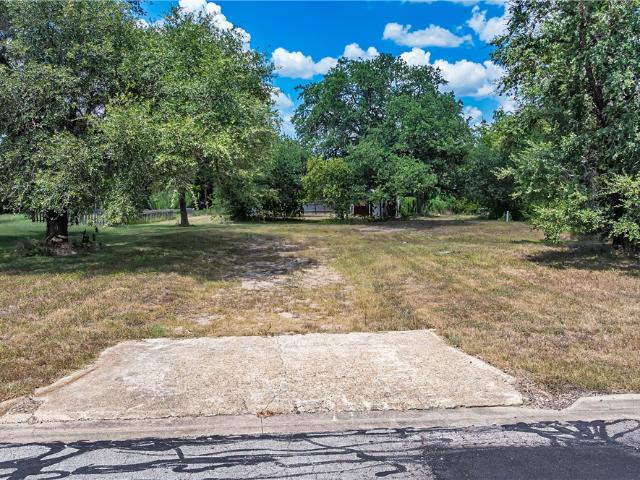 1003 Winding Road